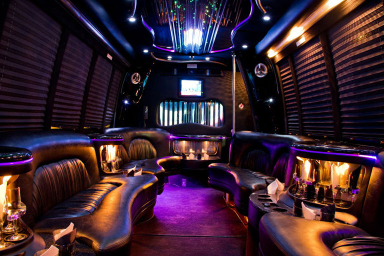 Chicago Party Bus Rental – Chicago Limo Bus Rental – Chicago Party Bus ...